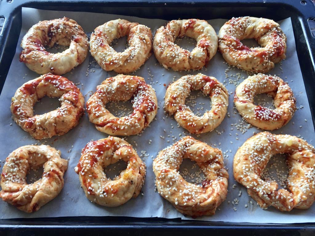 Acılı Ekmek ve Simit | Yemek Tarifleri